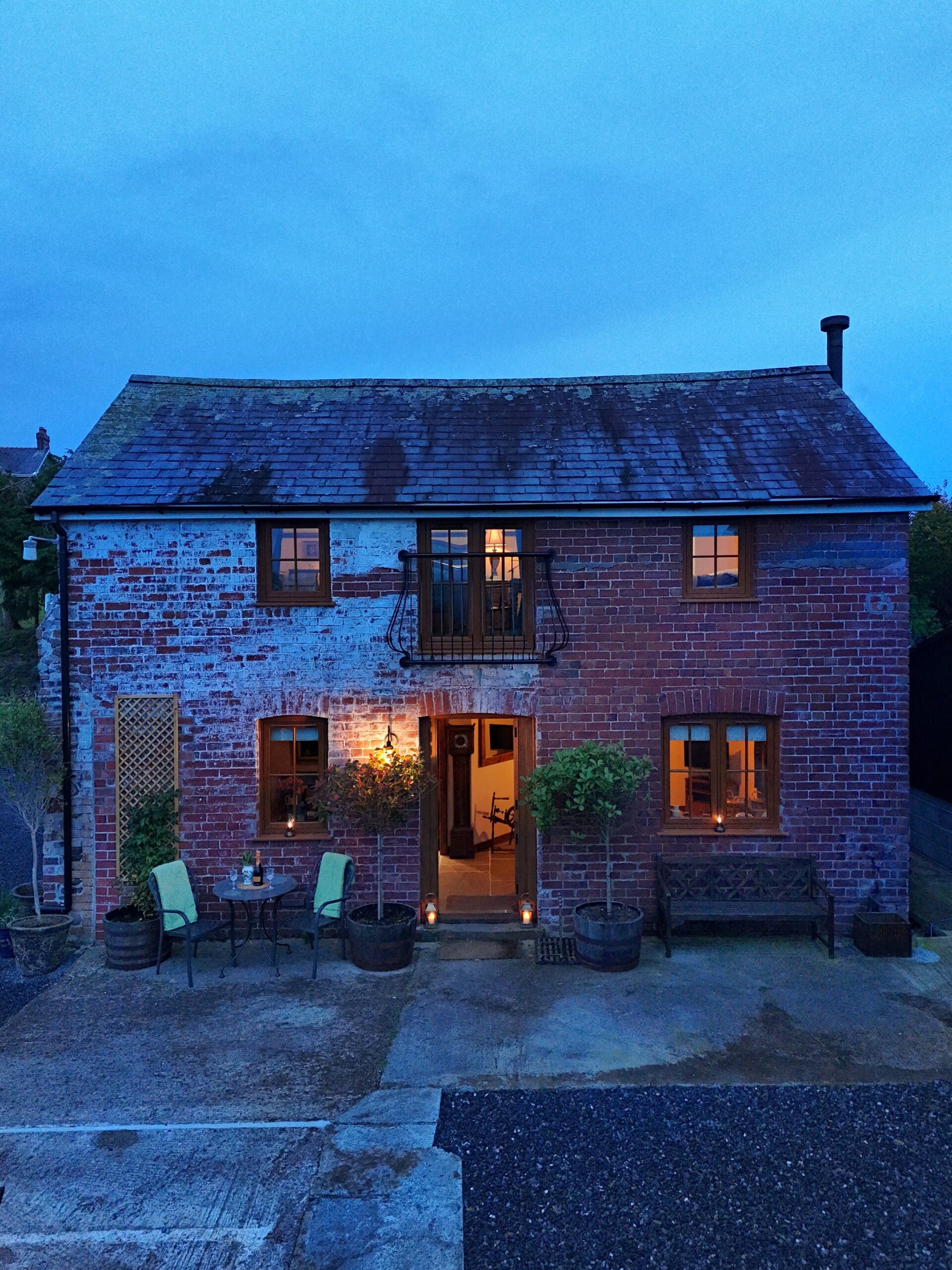 A Wonderful Review of Gablebach Cottage - Black Mountain Escapes ...